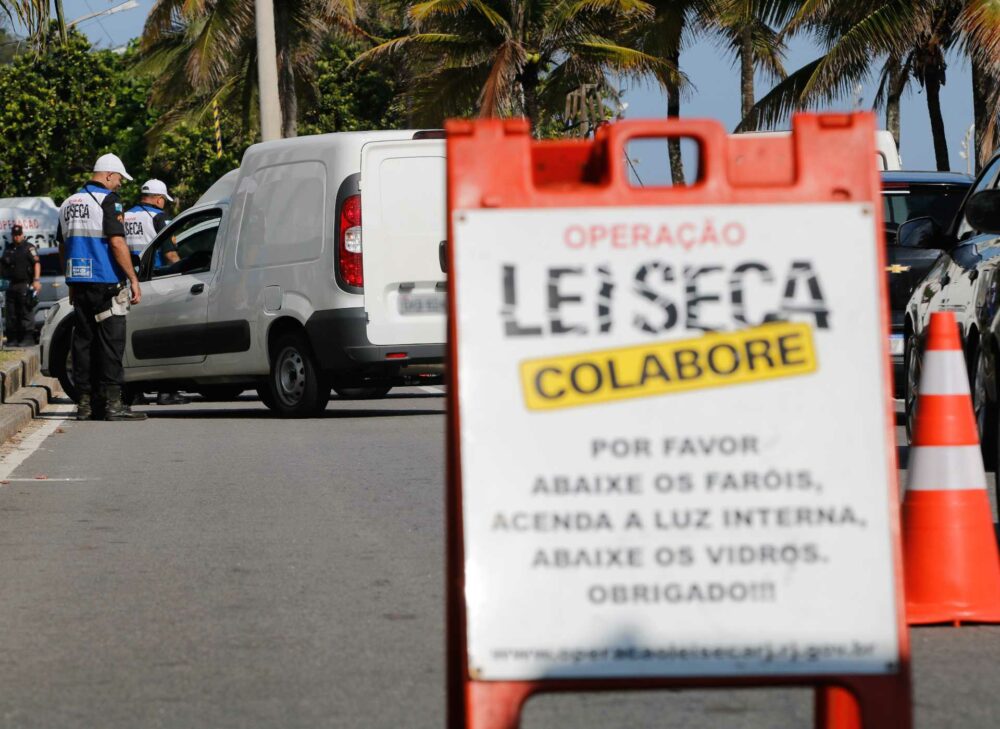 Blitz da Lei Seca: o que é e como funciona? | Blog da Zapay