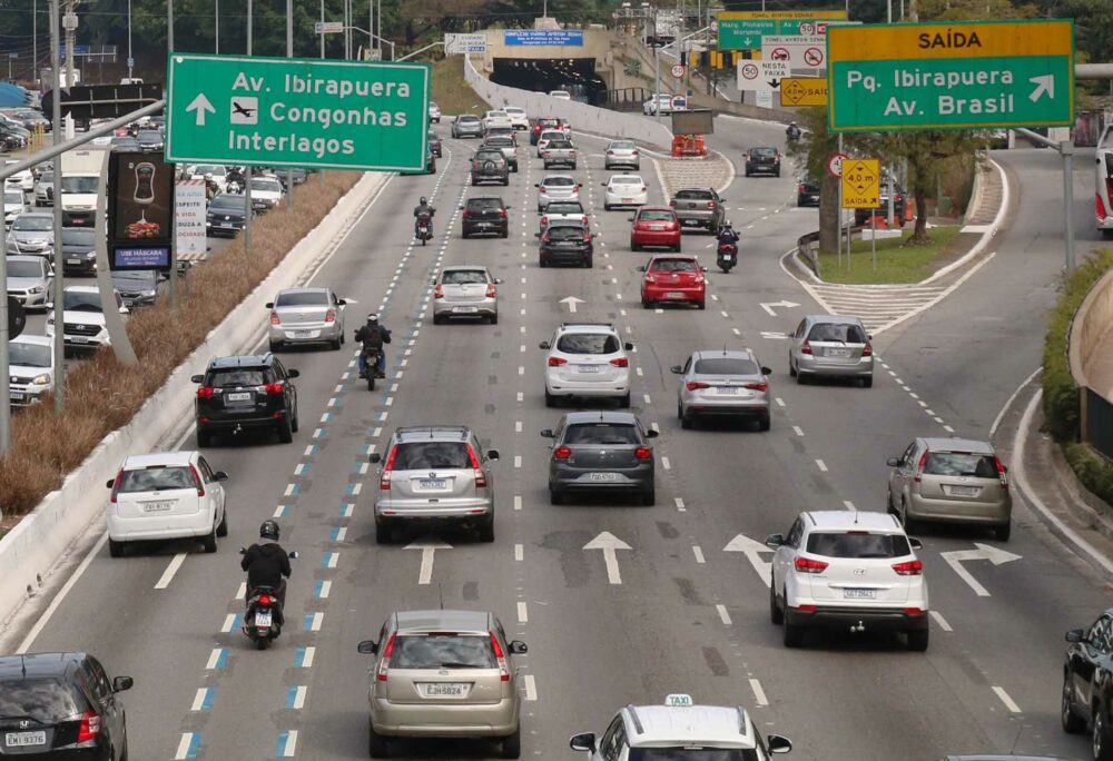 Faixa Azul para motos em SP: como funciona? | Blog da Zapay