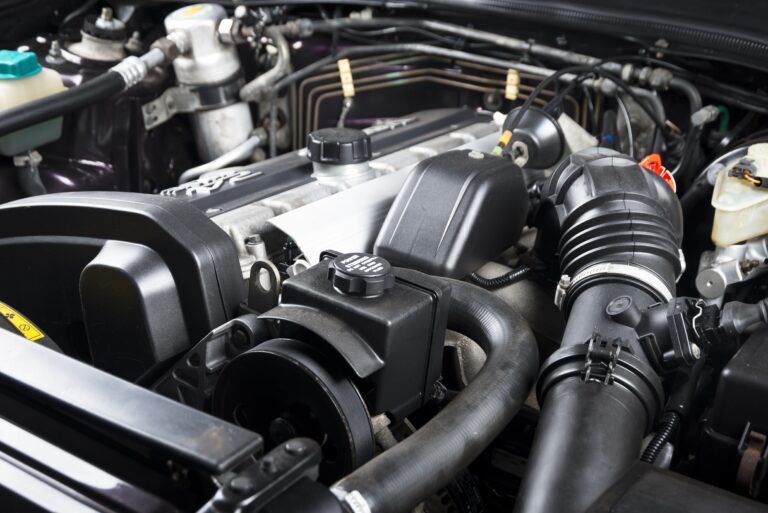 Conheça as partes principais do motor do seu carro